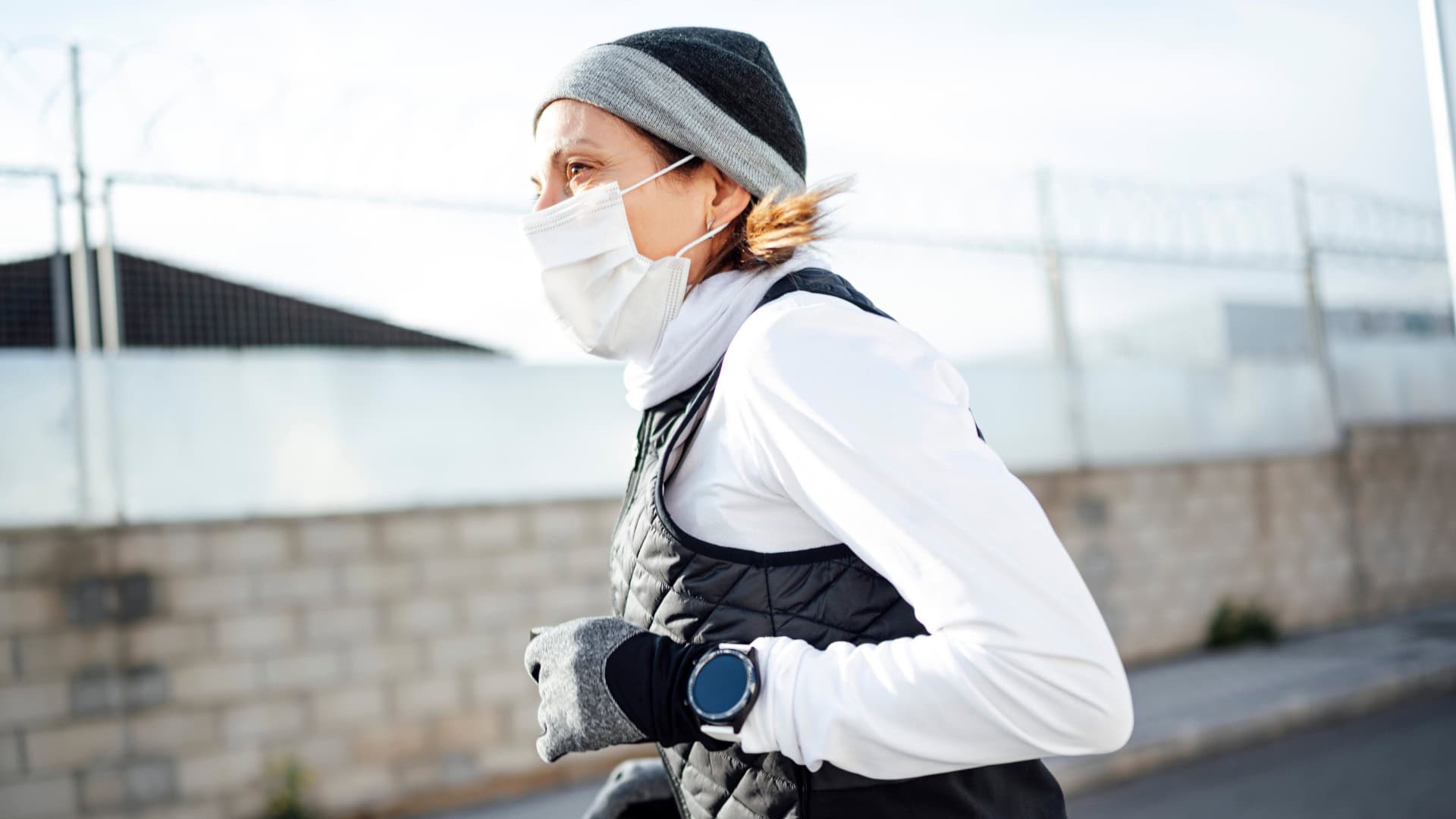 Training with a Head Cold: When to Run & When to Rest