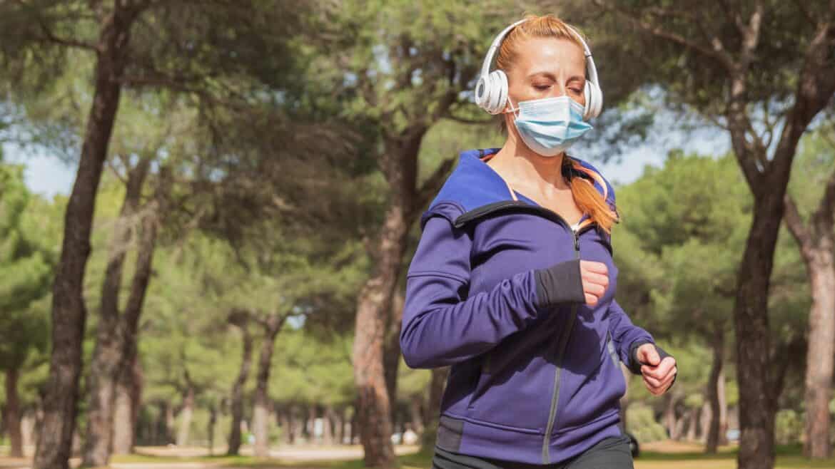 Training with a Head Cold: When to Run & When to Rest